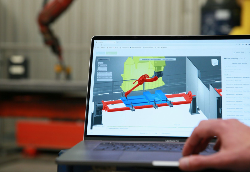 New robot programmers create functional programs after 2 days of training