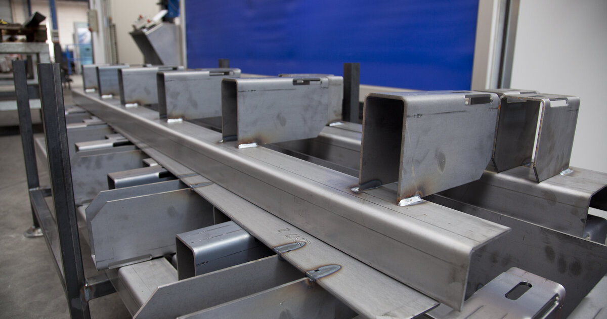 ETS utrzymuje przodującą pozycję dzięki instalacji robota spawalniczego